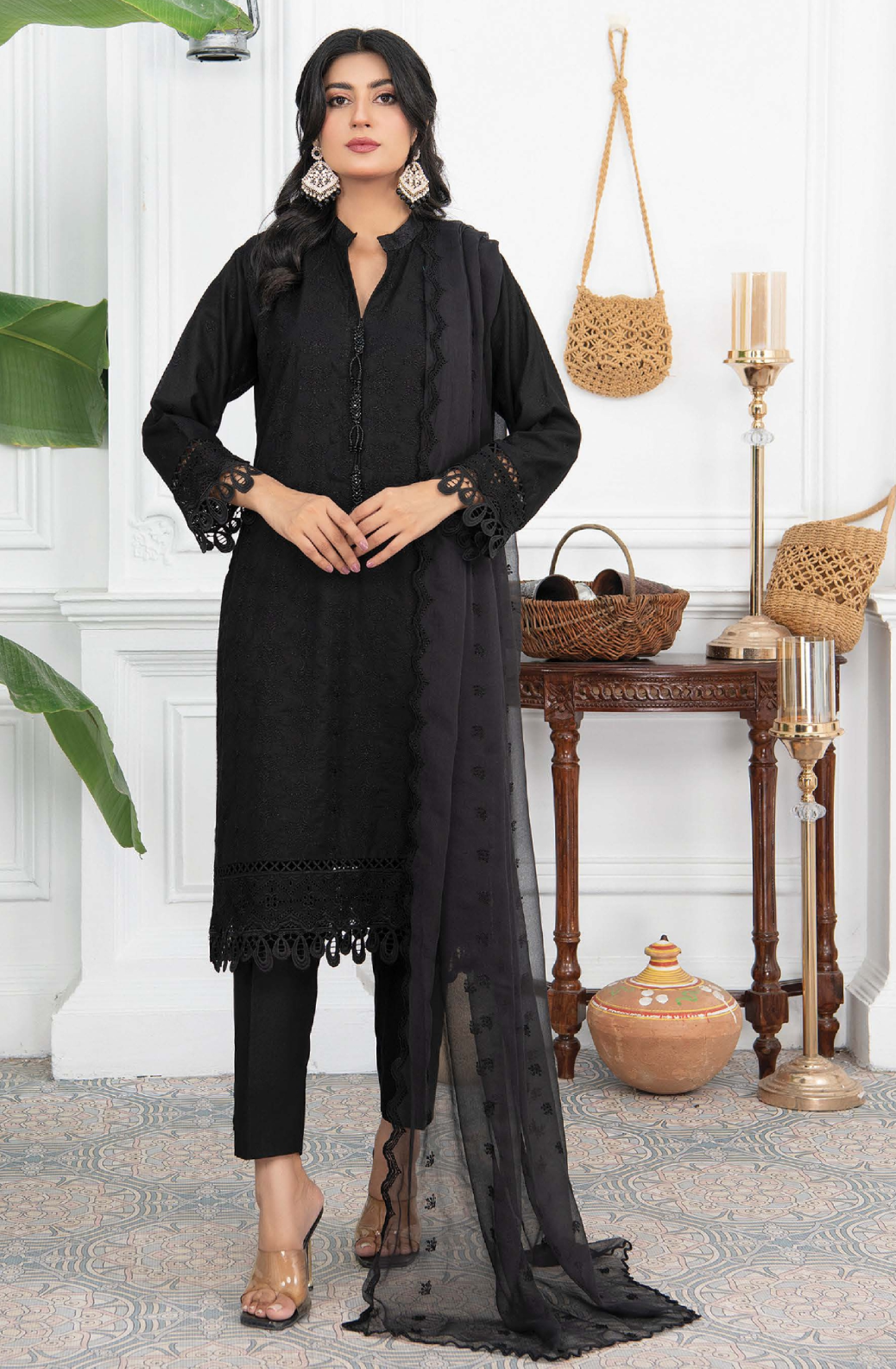 D/08 15282 Embroidered Karandi Collection by Rangrani – House Of Lawn