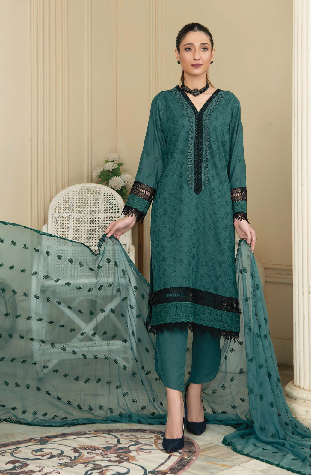 D/05 15269 Embroidered Karandi Collection by Rangriti – House Of Lawn