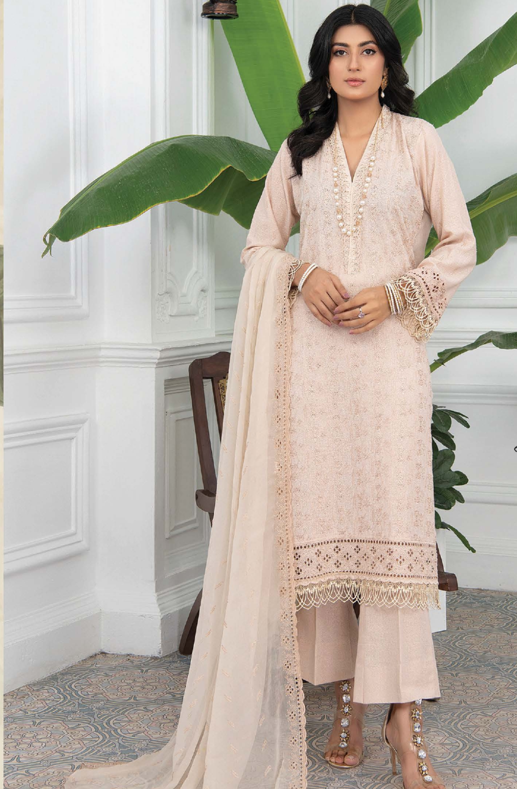 D/07 15280 Embroidered Karandi Collection by Rangrani – House Of Lawn