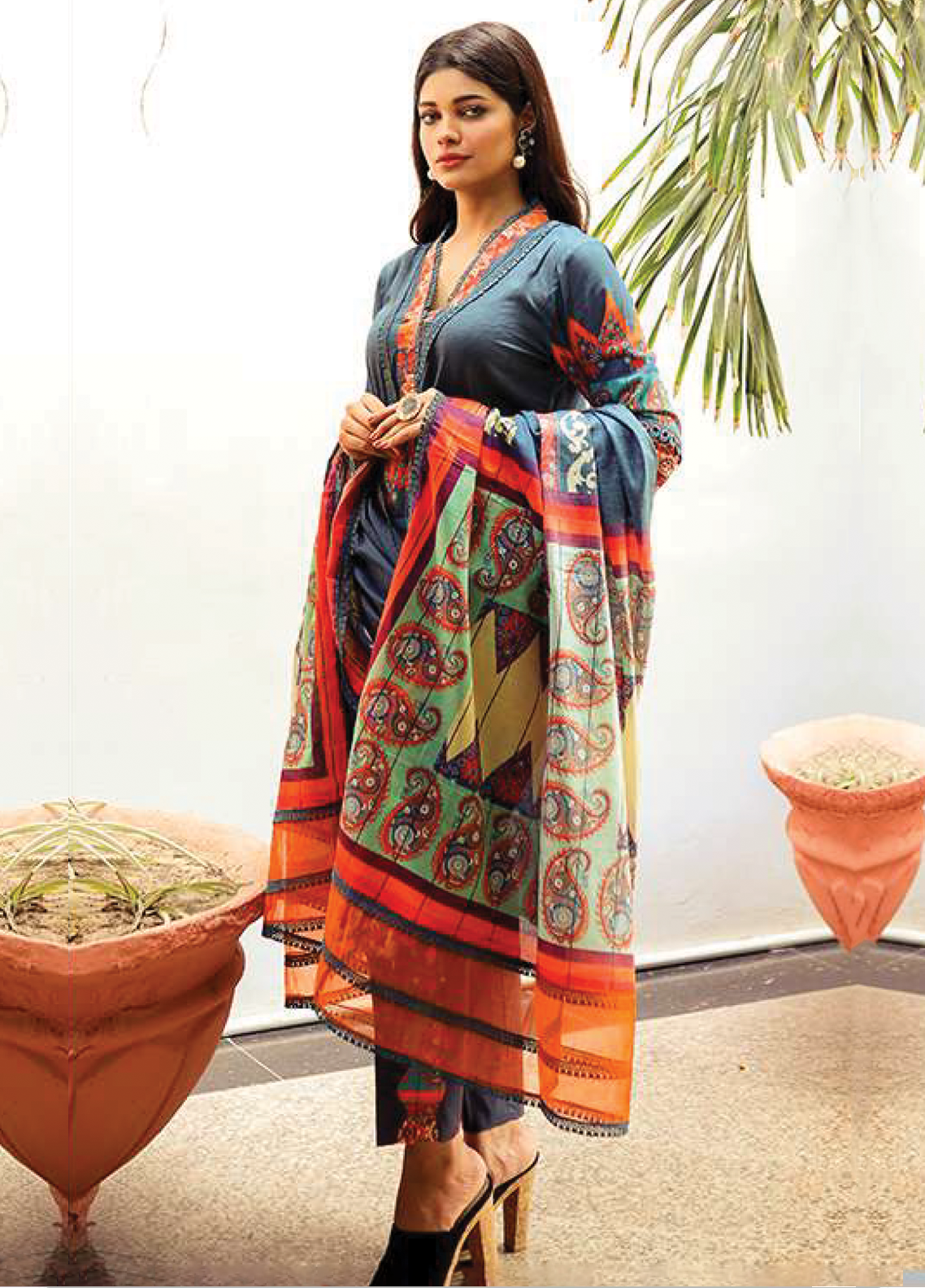 KF-CC-005 Unstitched 3 Piece Kahf Everyday Lawn Suit Collection by Cro ...